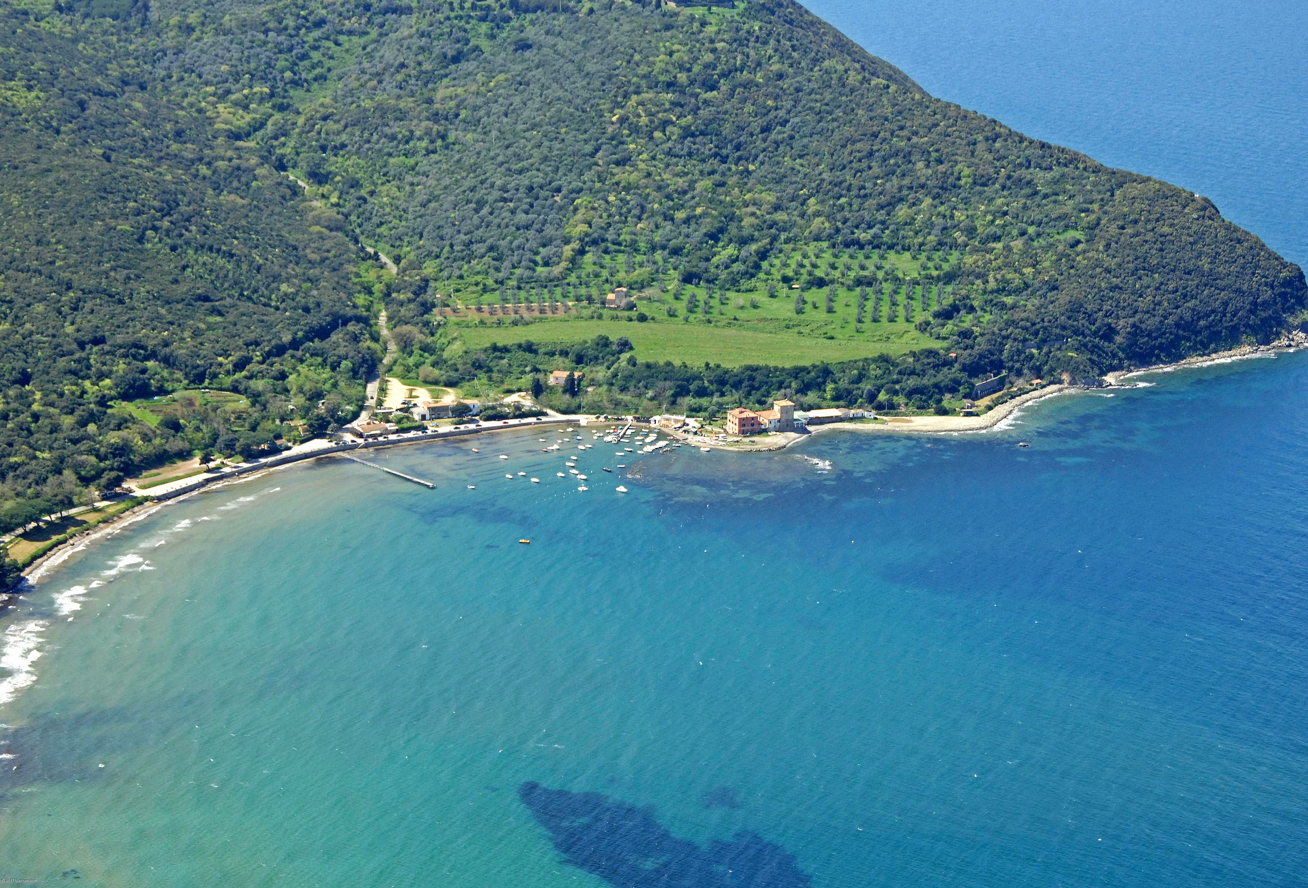 Porto Baratti Marina in Baratti, Tuscany, Italy - Marina Reviews ...