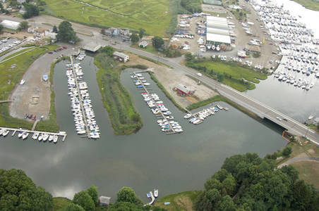 Dick's Marina in Westbrook, CT, United States - Marina Reviews - Phone ...