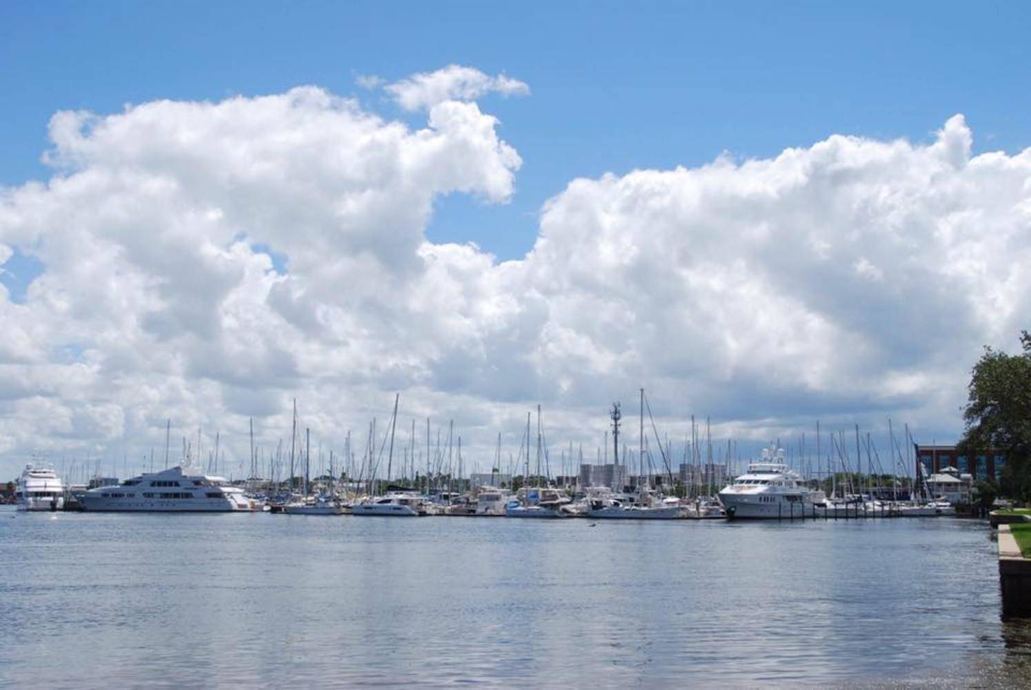 Harborage Marina slip, dock, mooring reservations - Dockwa