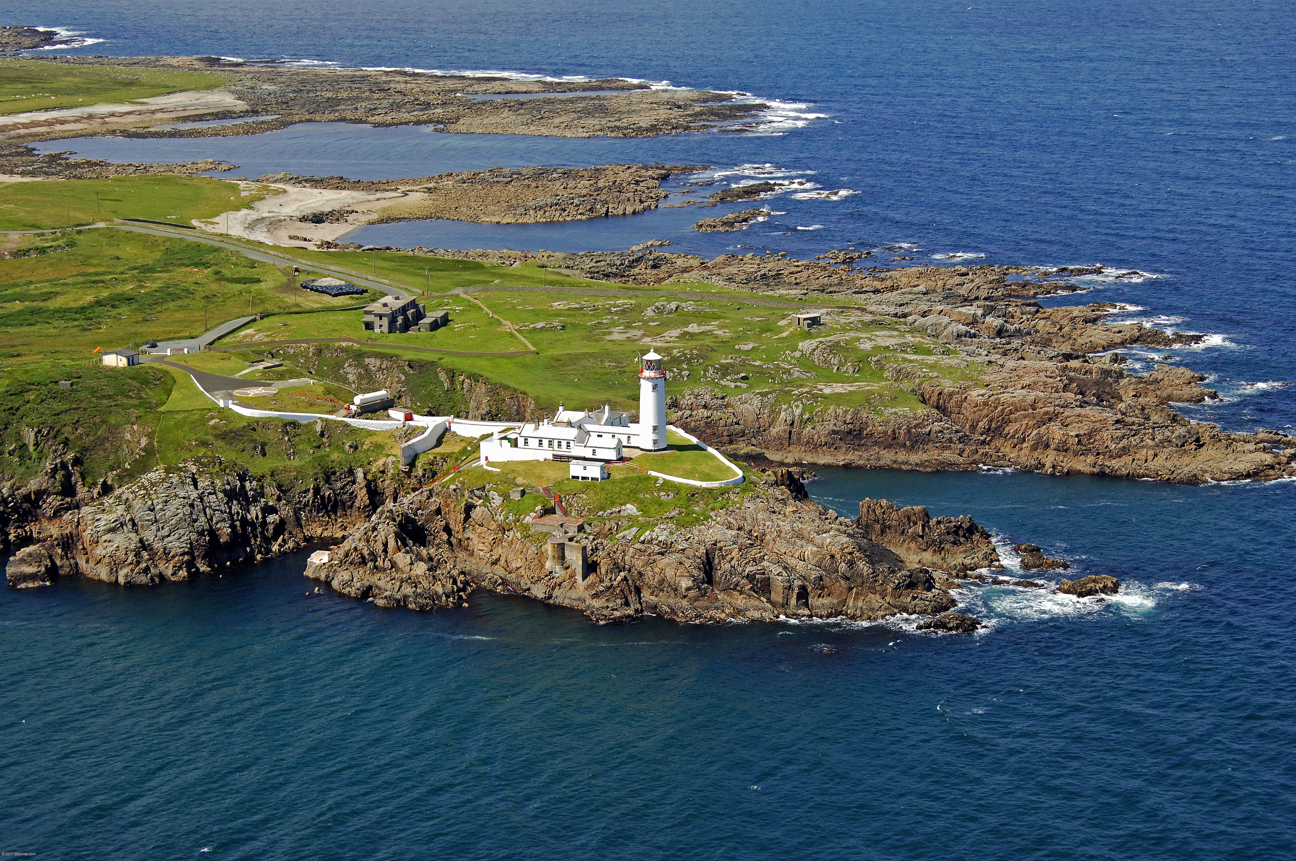 Fanad Head Light Lighthouse in Arryheernabin, Fanad Peninsula, County ...