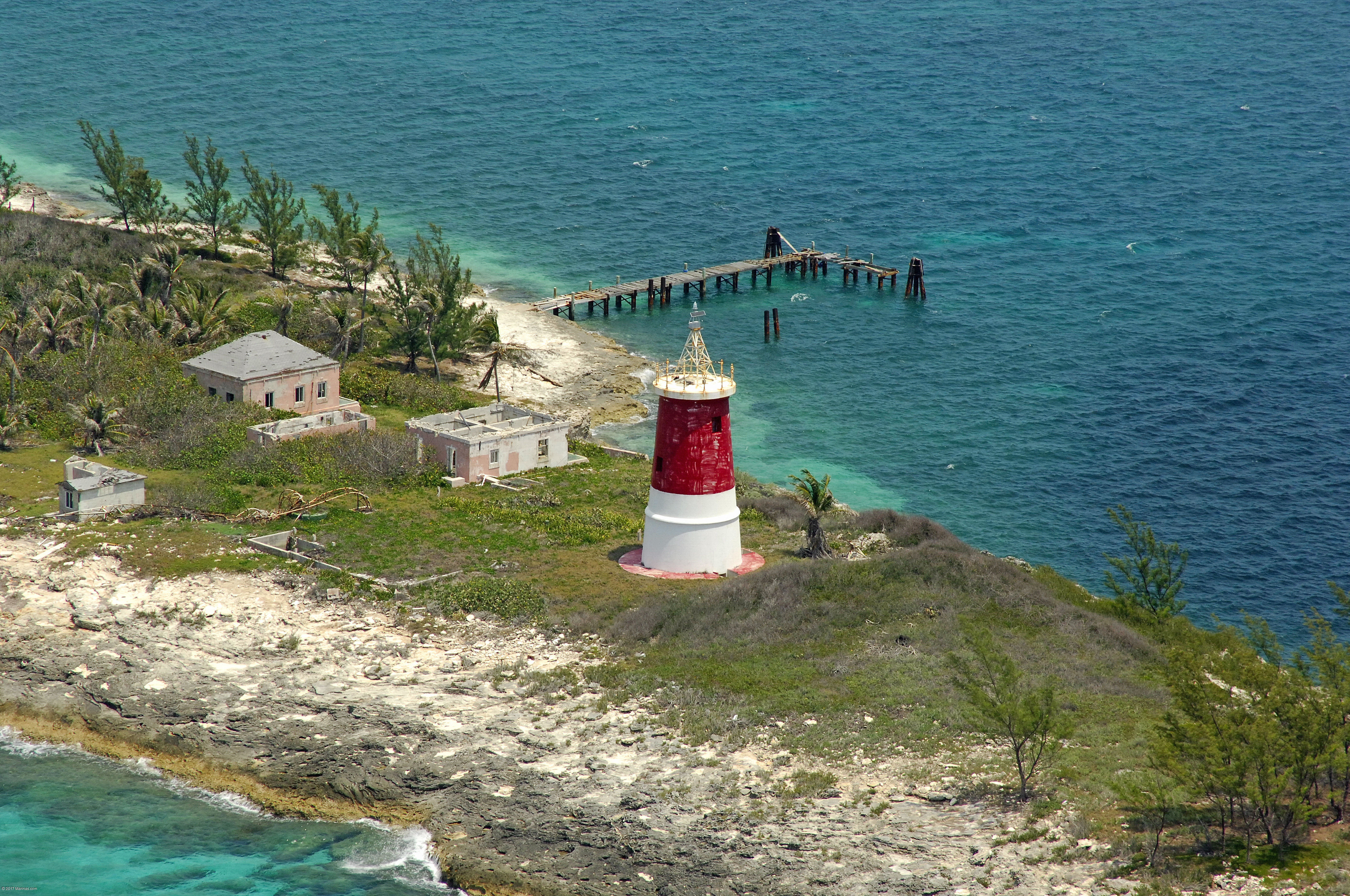 Gun Cay Light Lighthouse in Gun Cay, BI, Bahamas - lighthouse Reviews ...