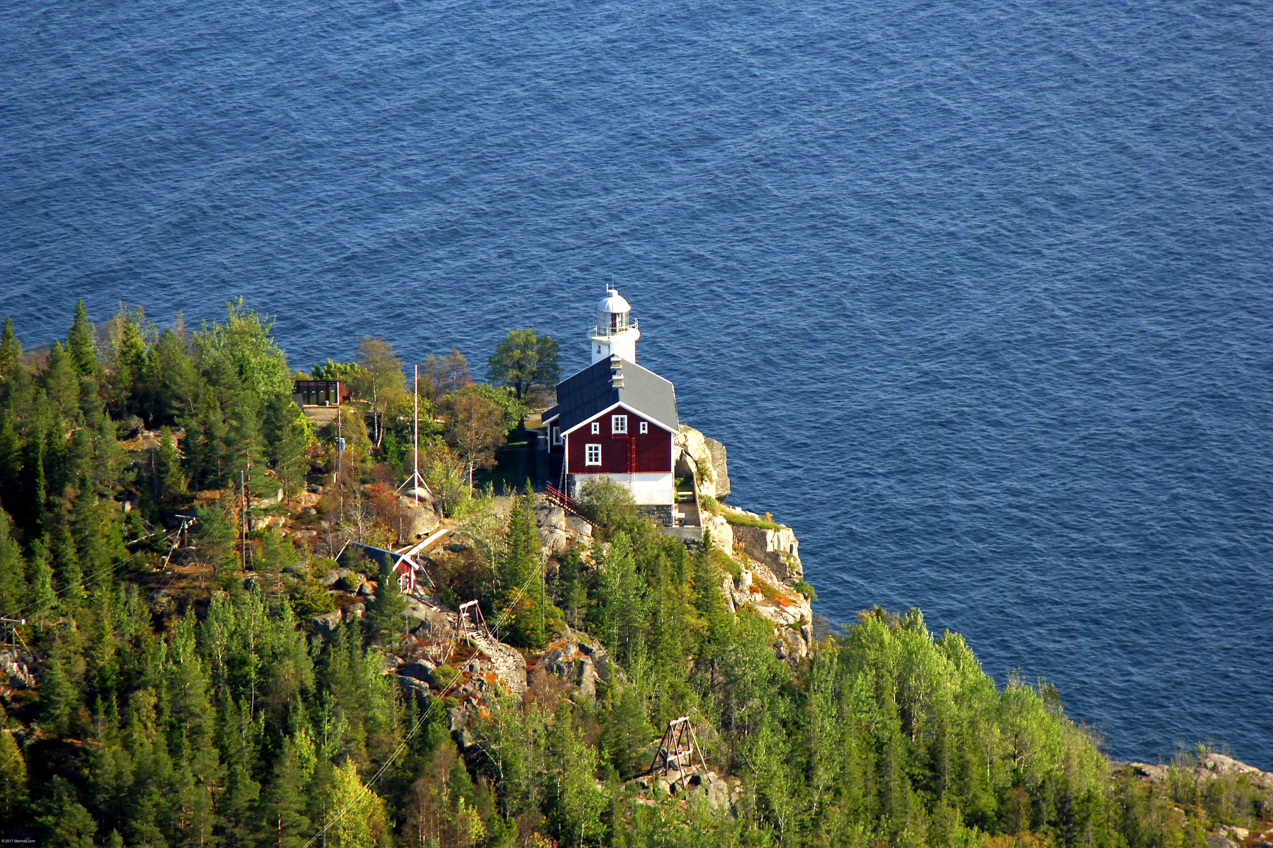Hoegbonden Lighthouse in Haggvik, Sweden - lighthouse Reviews - Phone Number - Marinas.com