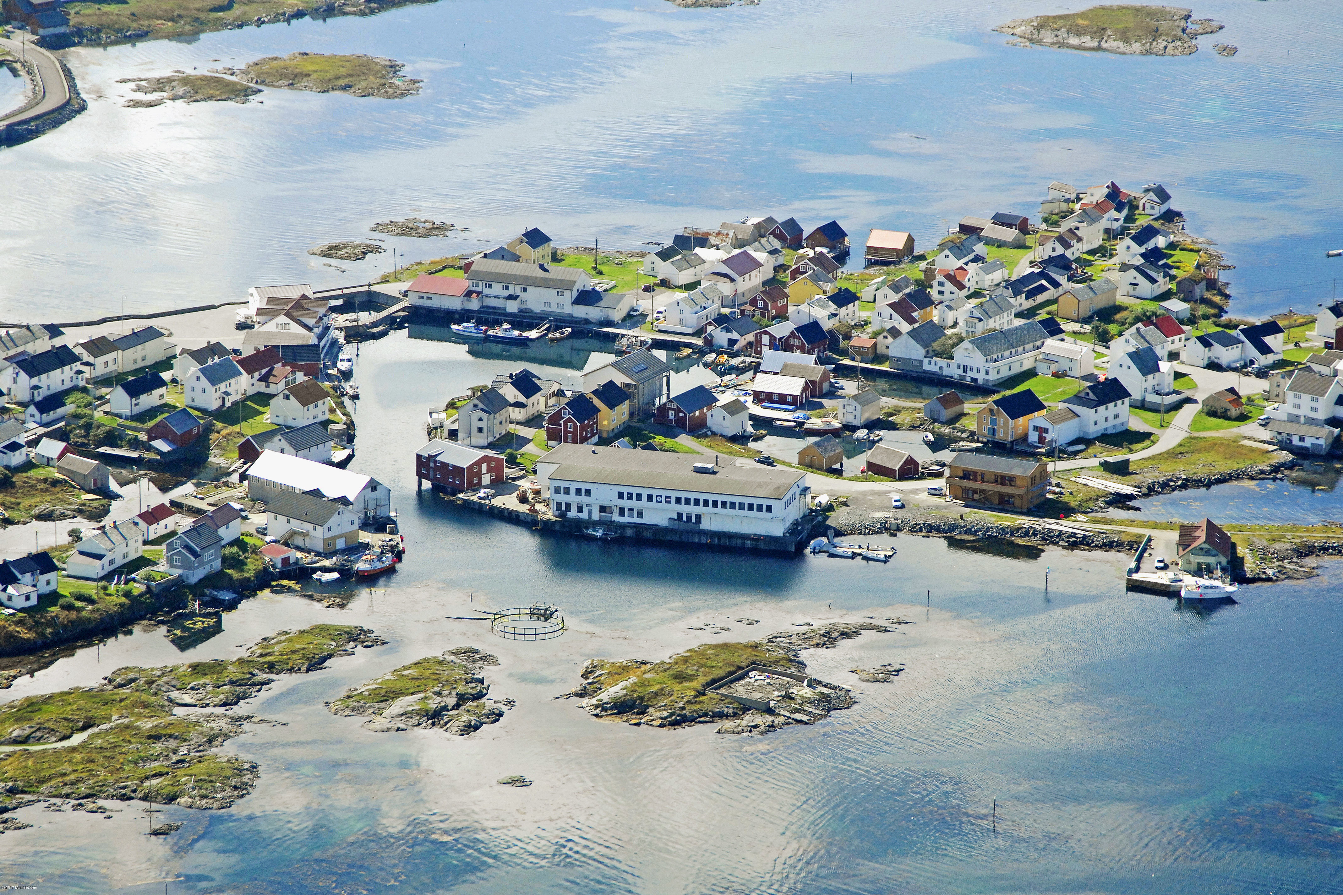 Veiholmen Vaeret Harbour in Veiholmen, Norway - Marina Reviews - Phone ...