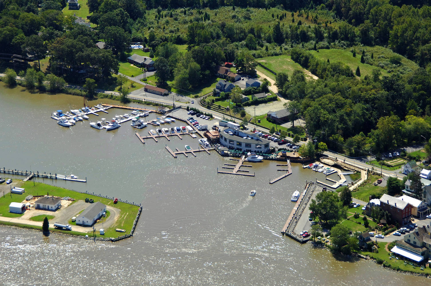 Chesapeake Inn Restaurant & Marina slip, dock, mooring reservations ...