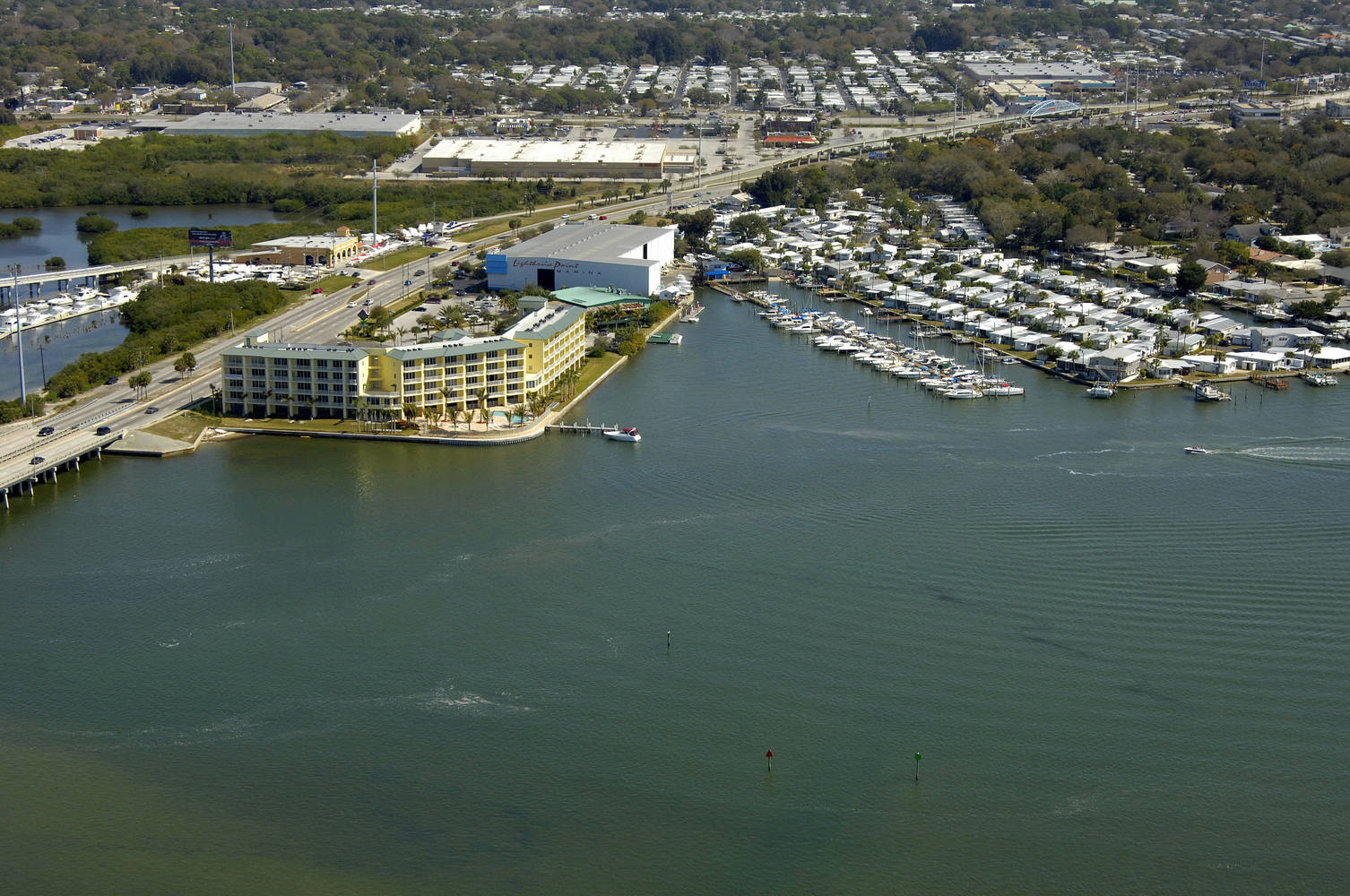 Port 32 Lighthouse Point slip, dock, mooring reservations - Dockwa