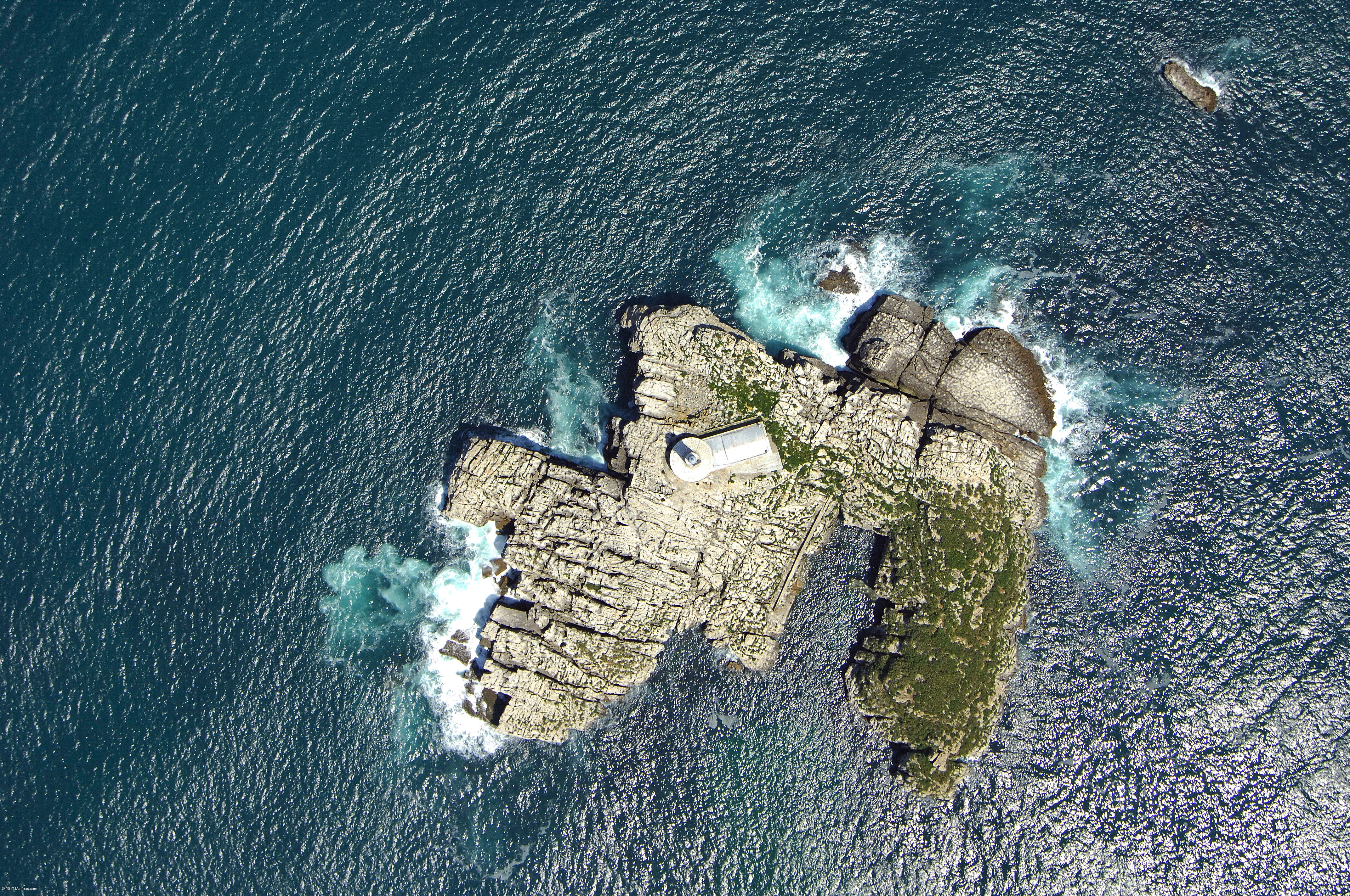 Mouro Island Light Lighthouse in Santander, Spain - lighthouse Reviews ...