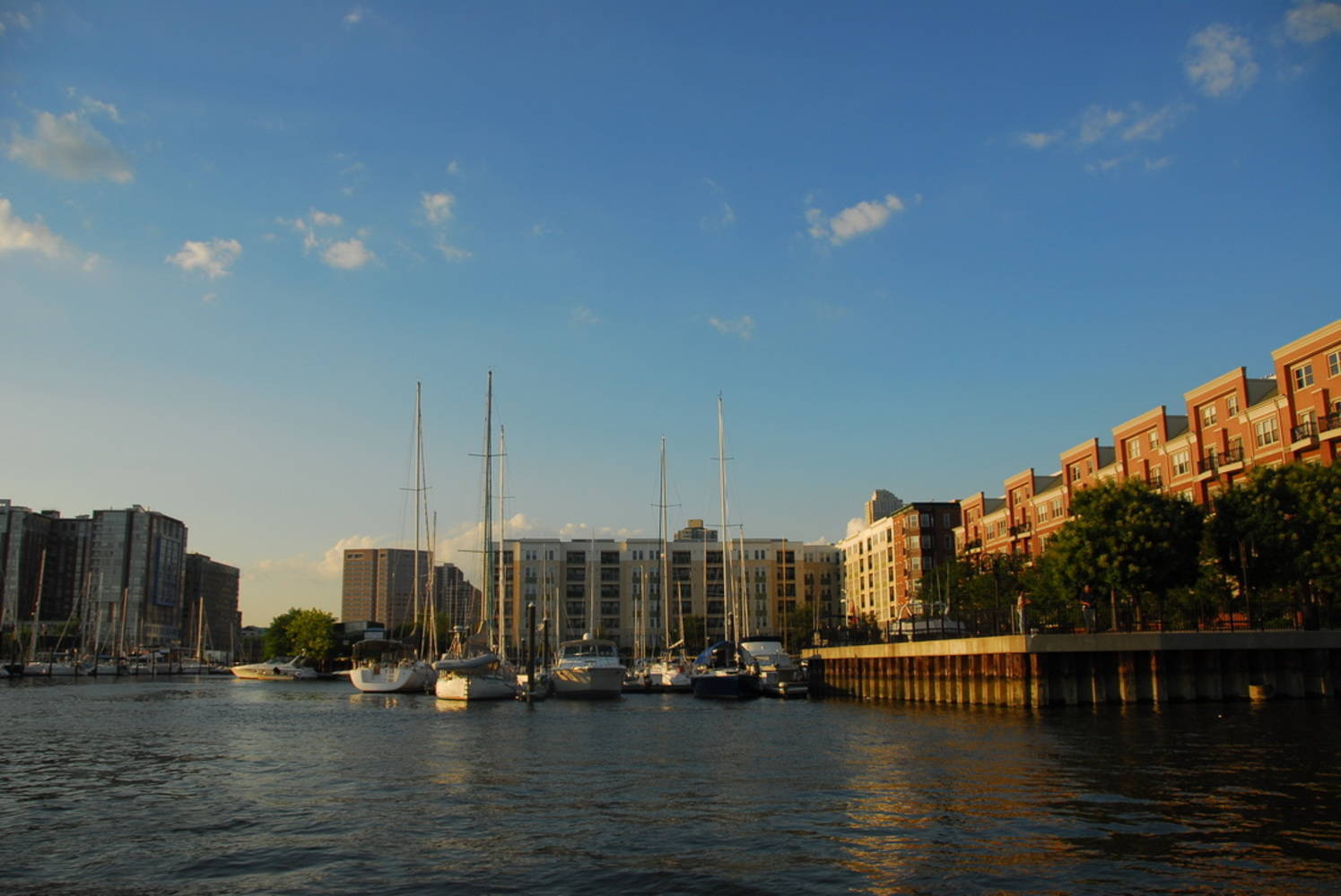 Hudson Point Marina slip, dock, mooring reservations - Dockwa