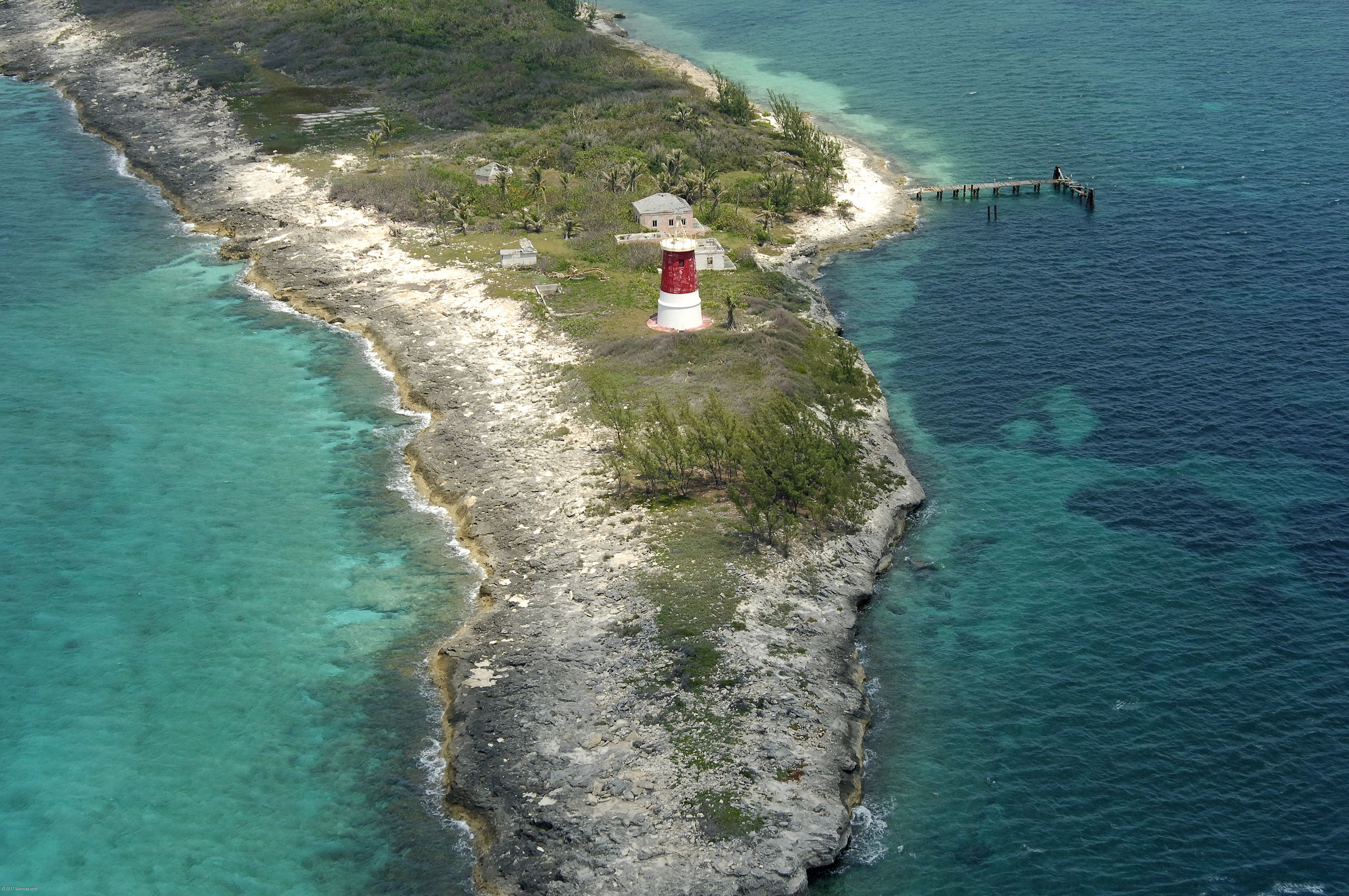 Gun Cay Light Lighthouse in Gun Cay, BI, Bahamas - lighthouse Reviews ...