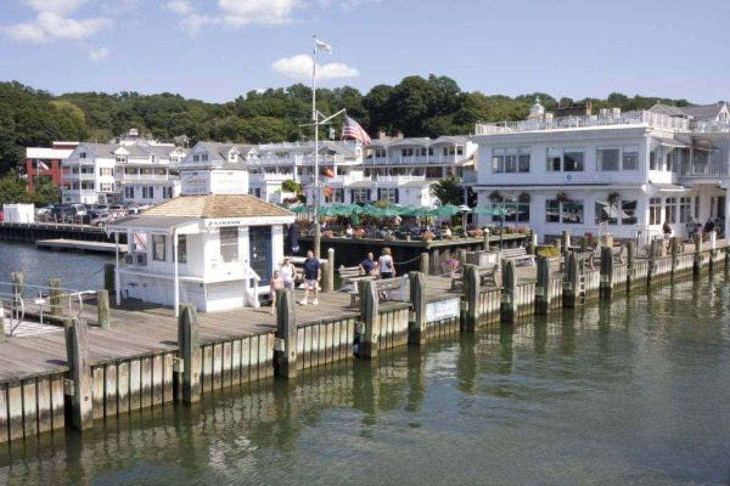 Danfords Hotel & Marina slip, dock, mooring reservations - Dockwa