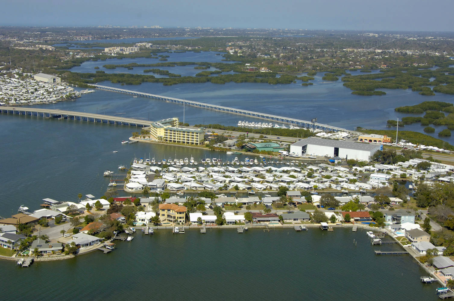 Port 32 Lighthouse Point slip, dock, mooring reservations - Dockwa