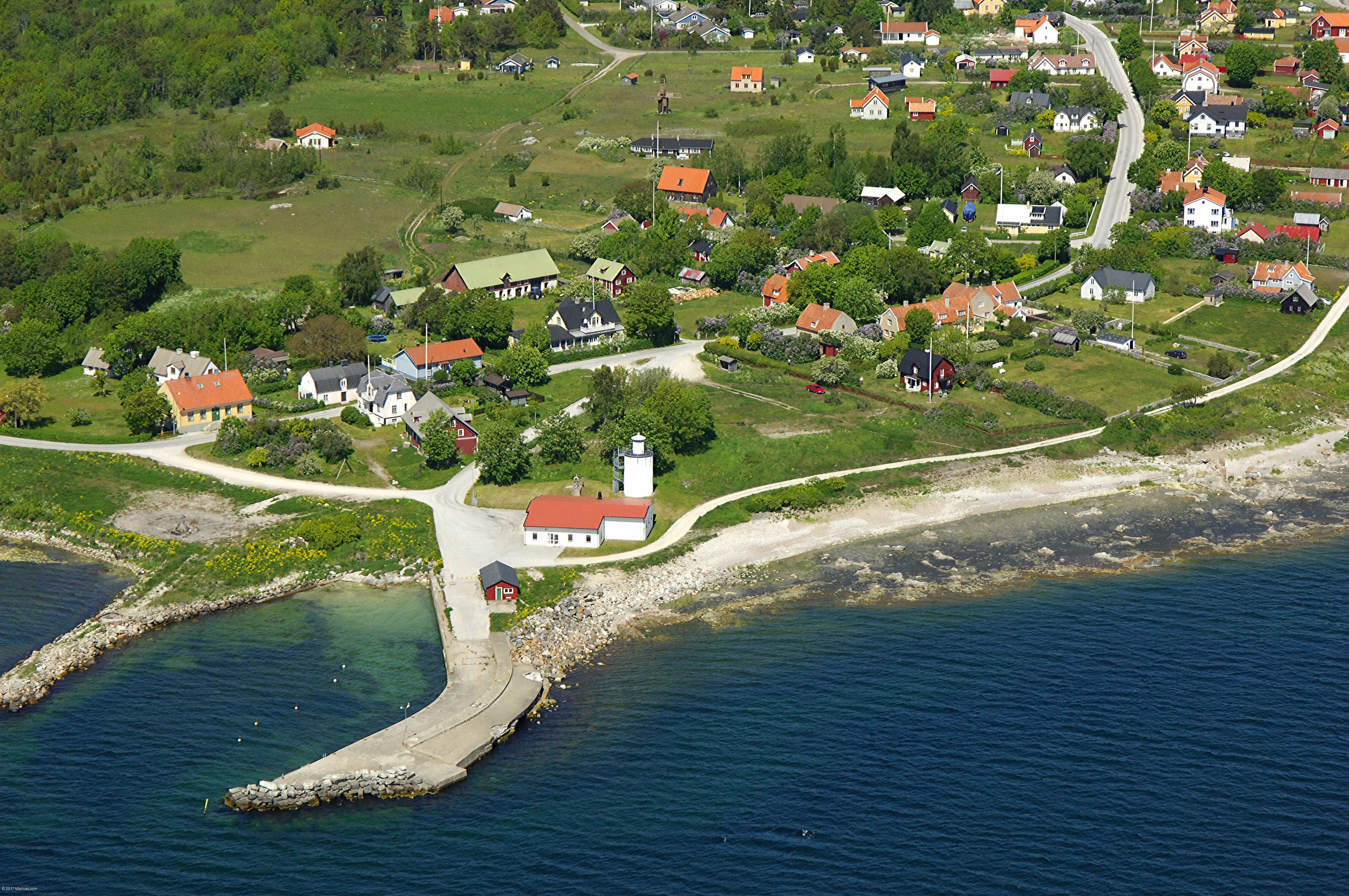 Ljugarn Lighthouse in Ljugarn, Sweden - lighthouse Reviews - Phone ...