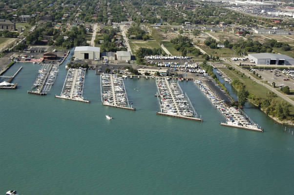Safe Harbor Detroit River slip, dock, mooring reservations - Dockwa