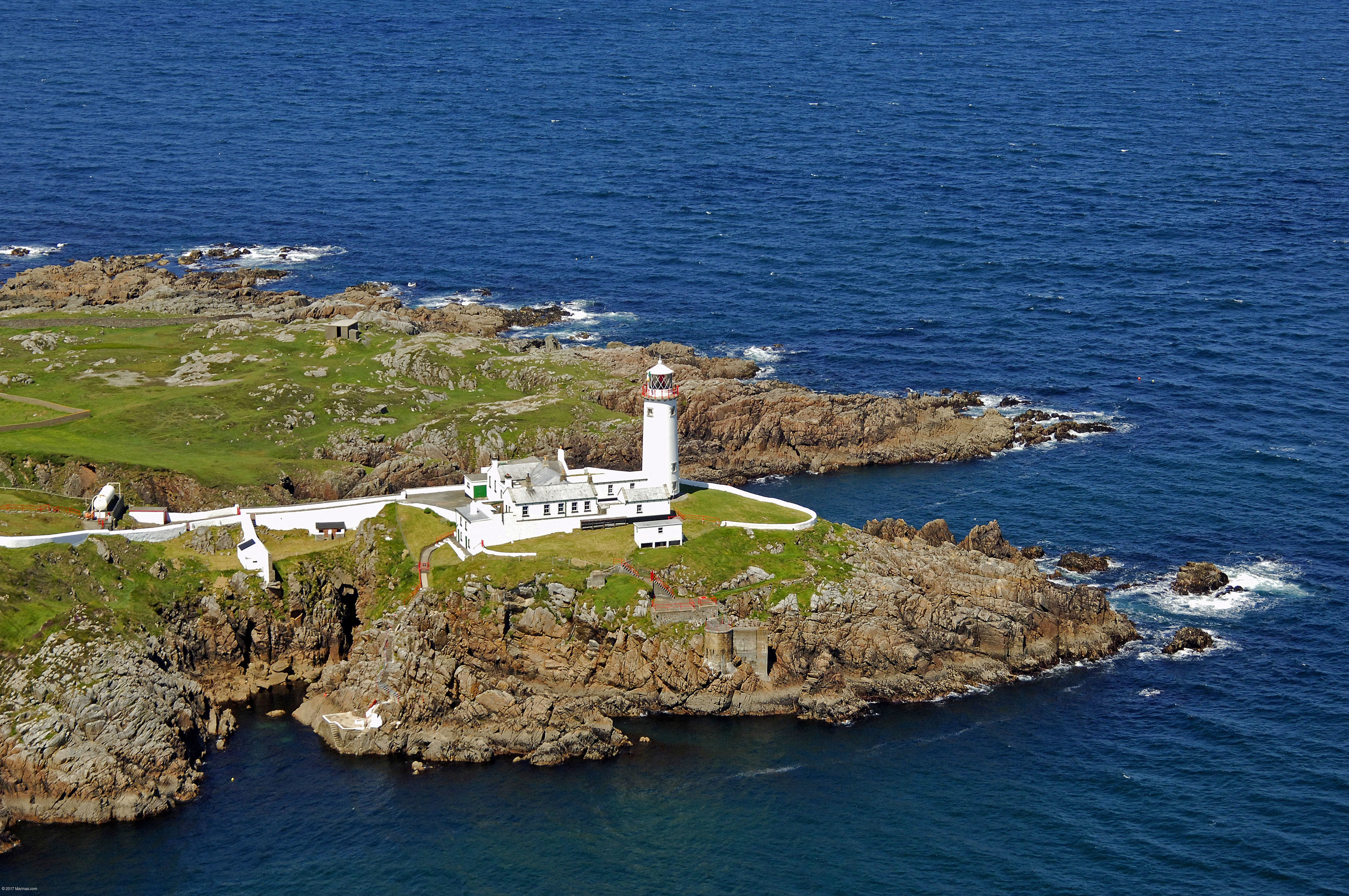 Fanad Head Light Lighthouse in Arryheernabin, Fanad Peninsula, County ...