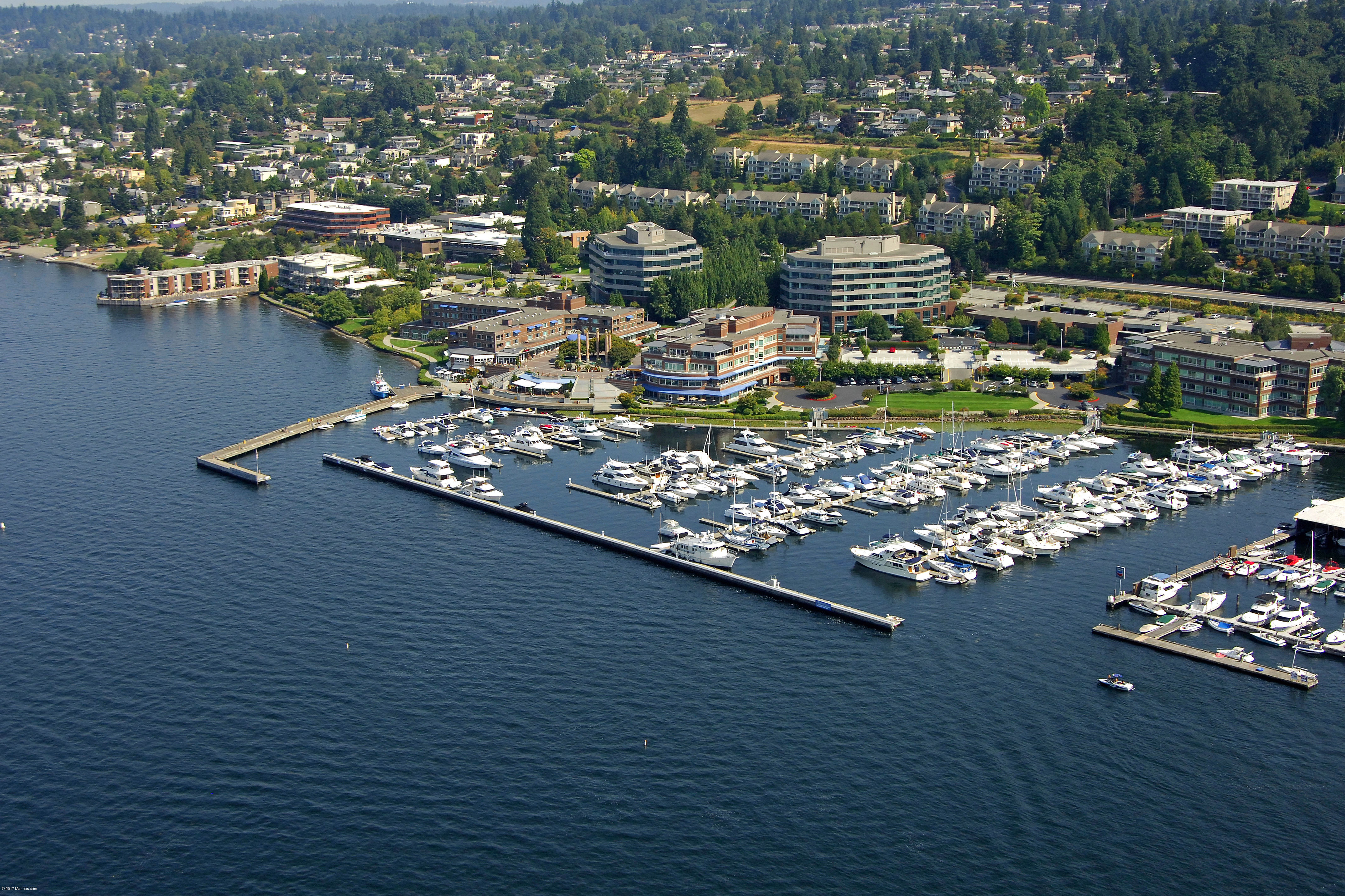 Carillon Point Marina in Kirkland, WA, United States - Marina Reviews ...