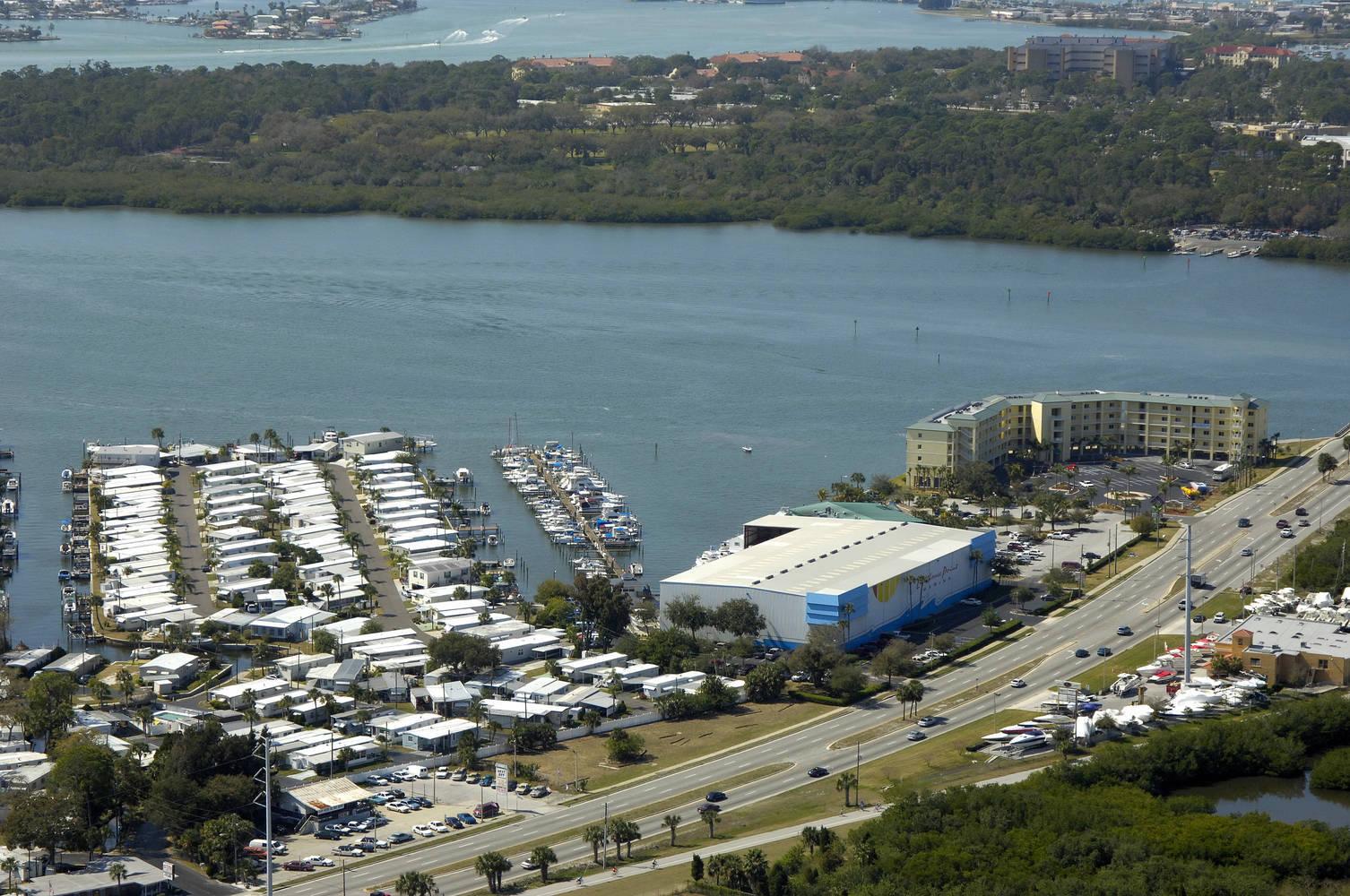 Port 32 Lighthouse Point slip, dock, mooring reservations - Dockwa