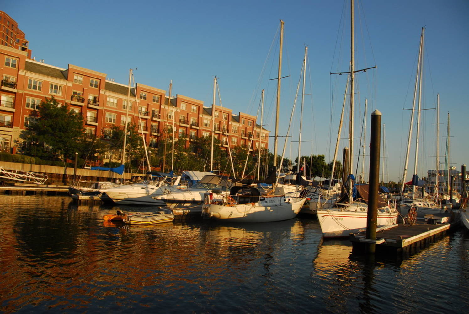 Hudson Point Marina slip, dock, mooring reservations - Dockwa