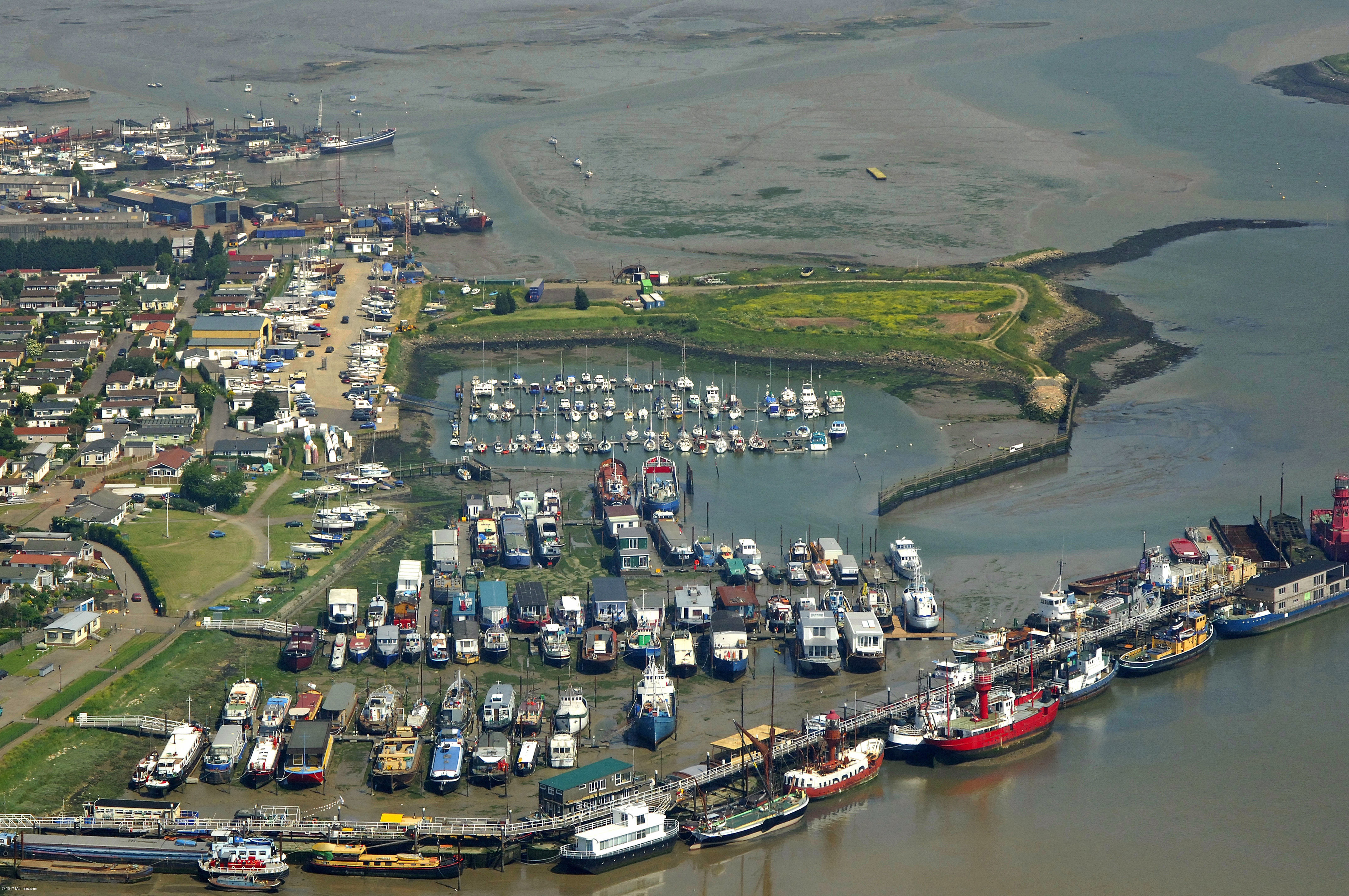 Hoo Marina in Rochester, Kent, GB, United Kingdom - Marina Reviews ...