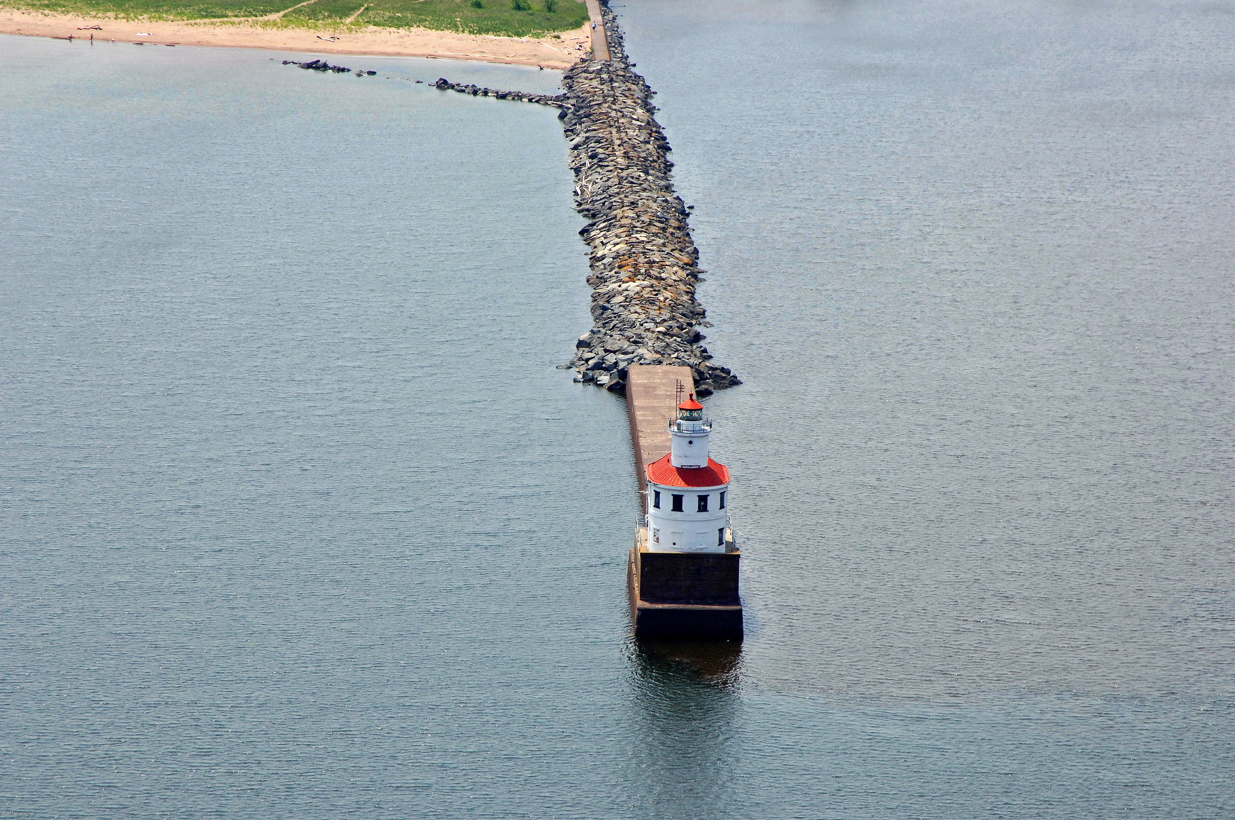 Wisconsin Point Light (Superior South Light) Lighthouse in Superior, WI ...