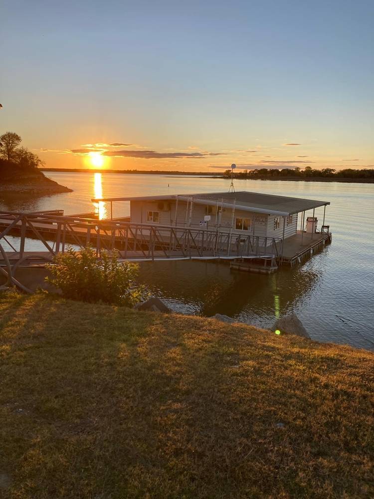 Juniper Cove Marina slip, dock, mooring reservations - Dockwa