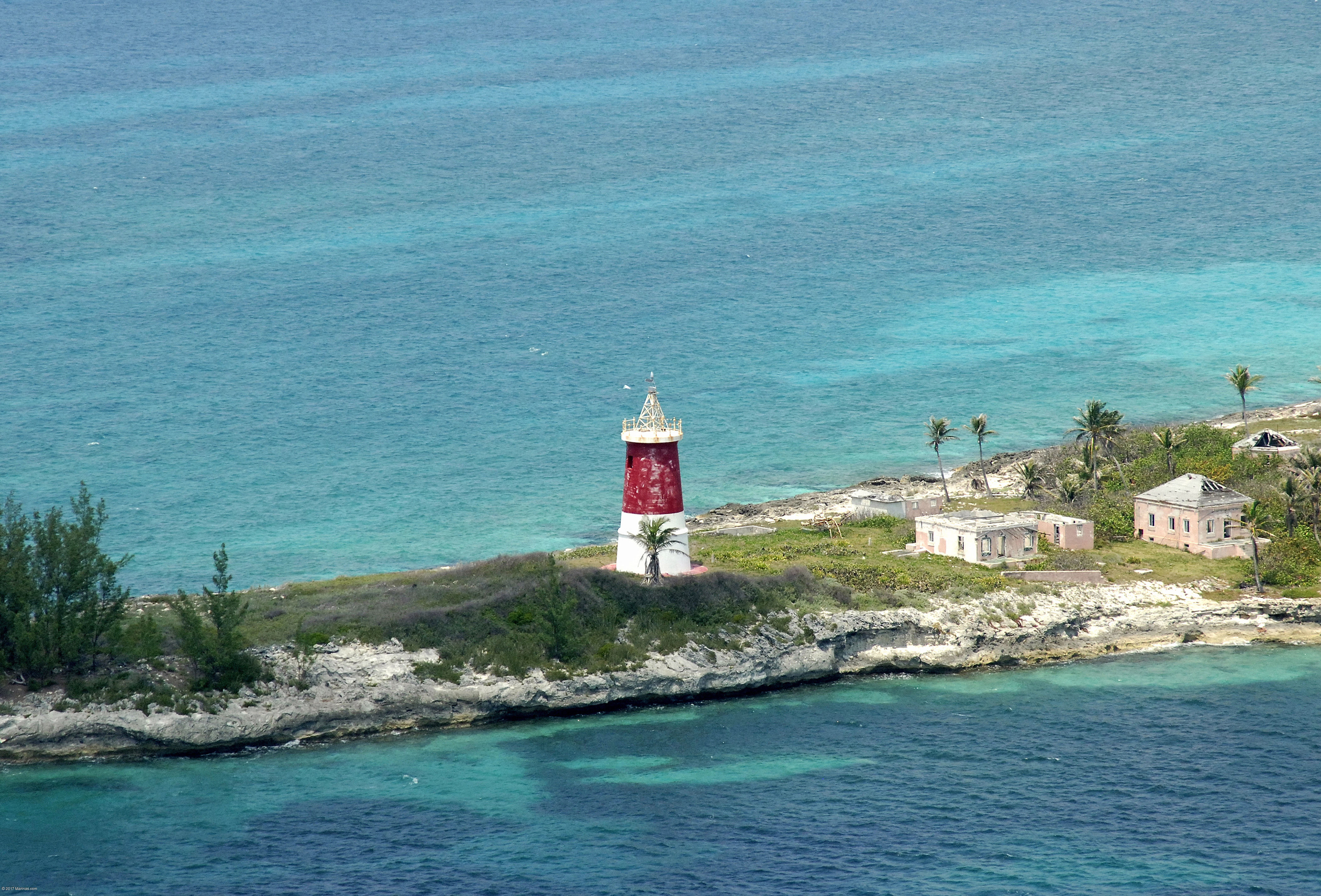 Gun Cay Light Lighthouse in Gun Cay, BI, Bahamas - lighthouse Reviews ...