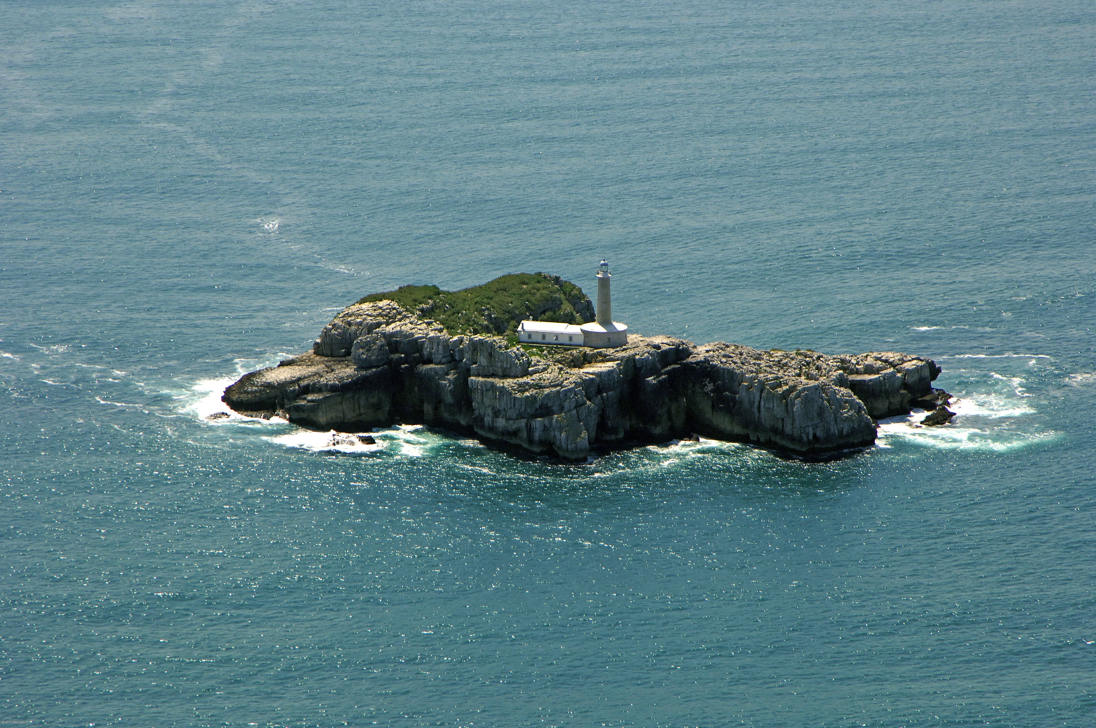 Mouro Island Light Lighthouse in Santander, Spain - lighthouse Reviews ...